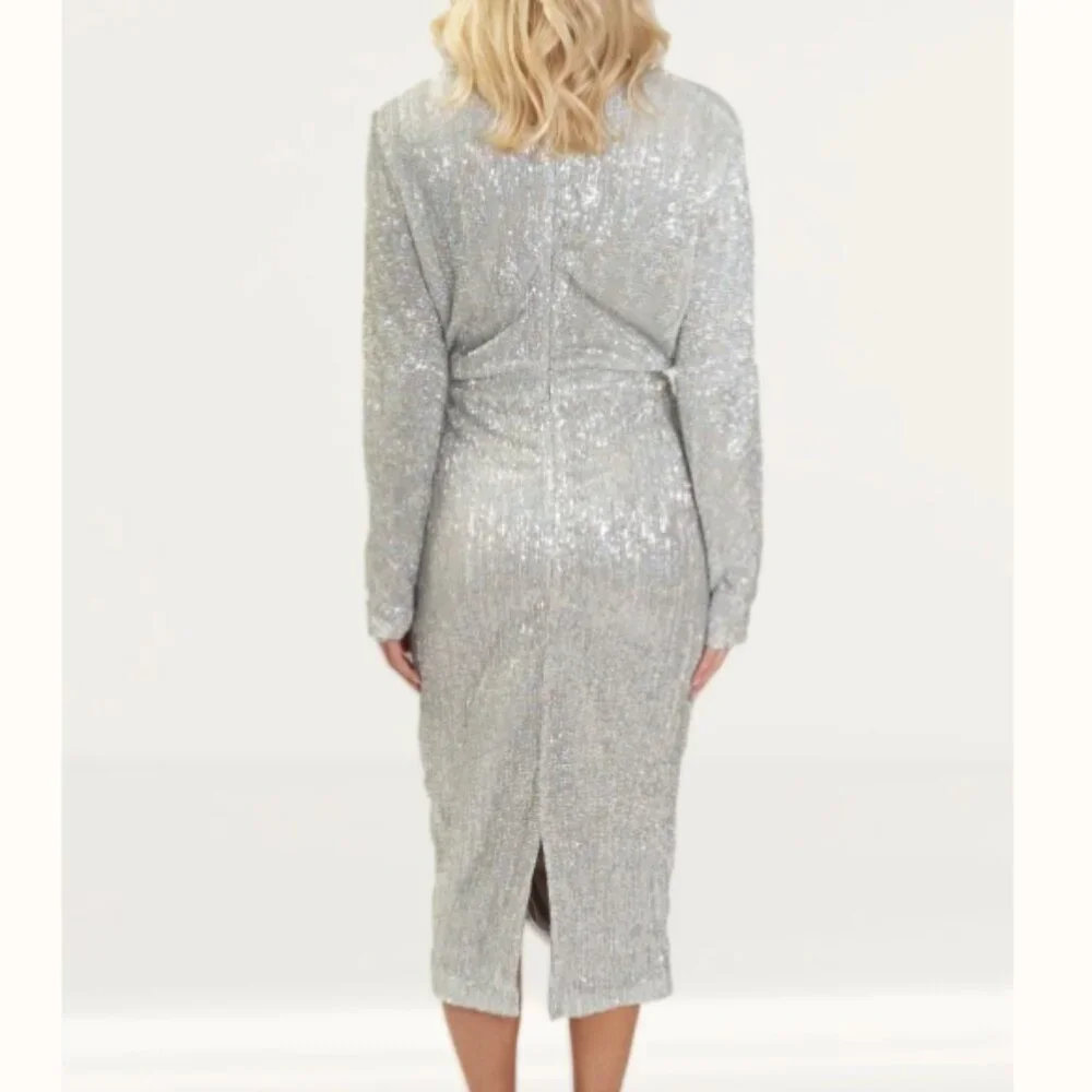 Lavish Alice | Dresses | Lavish Alice Signature Silver Iridescent ...